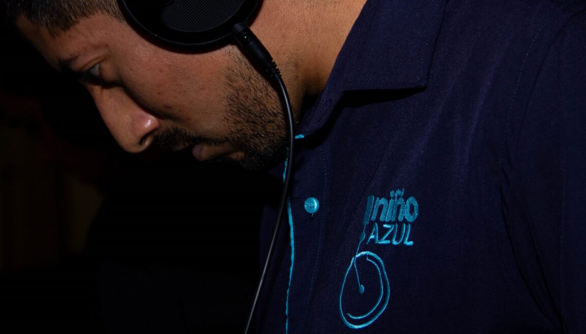 ACADEMIA DE DJ NIÑO AZUL | Formamos DJs Profesionales