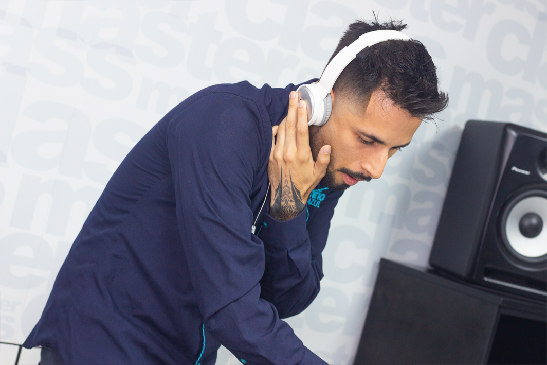 MASTER CLASS DJ CON URBANO
