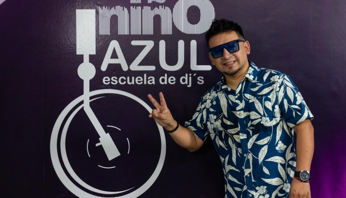 ACADEMIA DE DJ NIÑO AZUL | Formamos DJs Profesionales