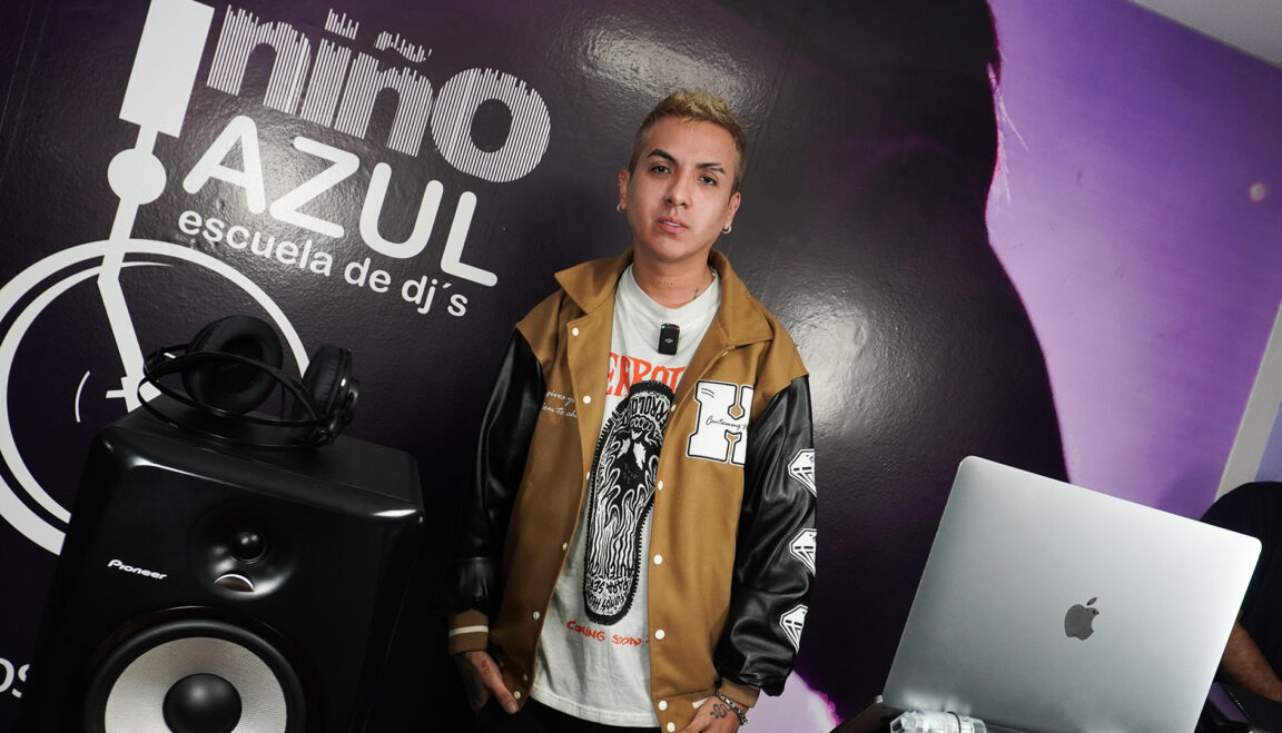 ACADEMIA DE DJ NIÑO AZUL | Formamos DJs Profesionales