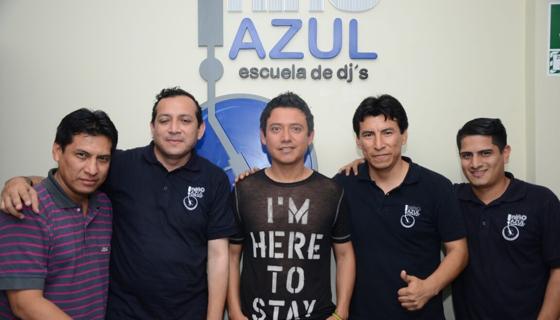ACADEMIA DE DJ NIÑO AZUL | DJs Profesionales